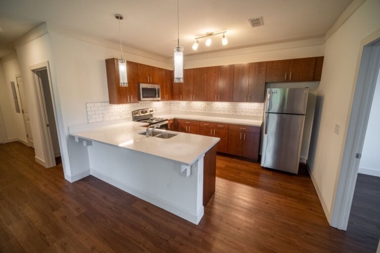 The Quad - Closest Apartments to UF and Midtown! Circa Properties